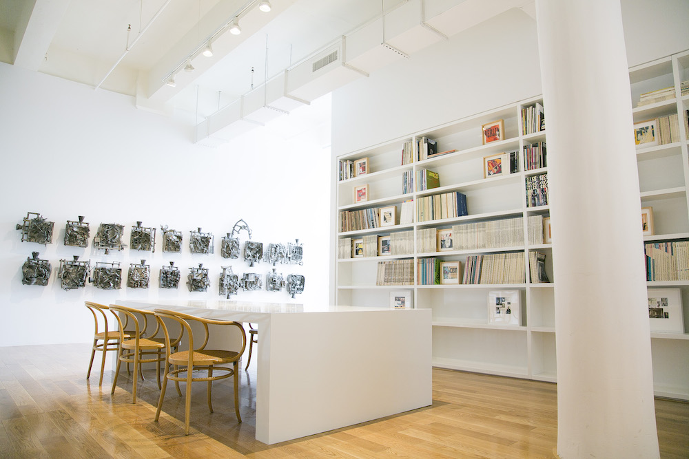 Richard Meier Model Museum - Mana Contemporary